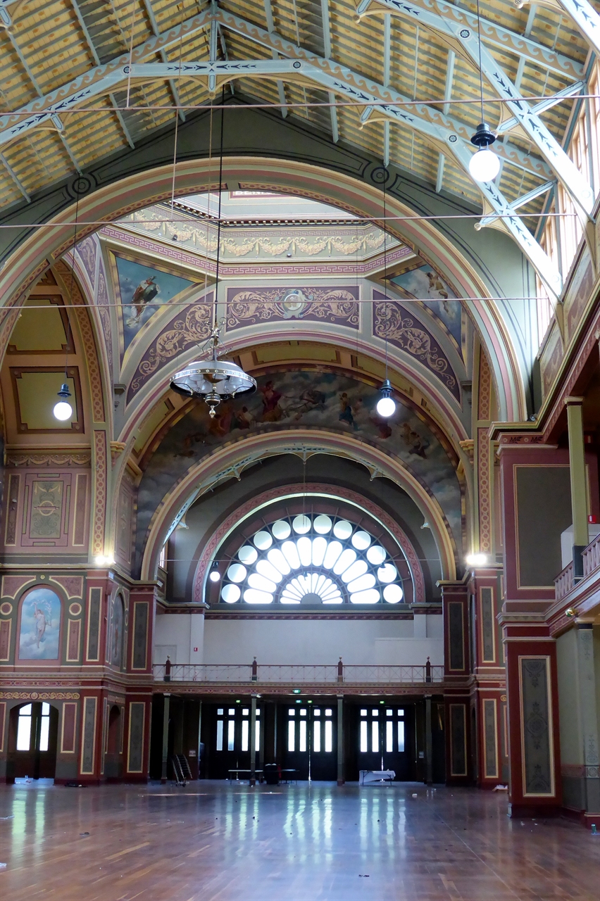 The Royal Exhibition Building & Carlton Gardens - Melbourne - Just Me ...